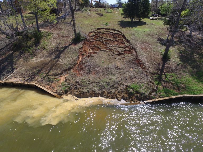 Toledo Bend Seawall Failure - built by Ricky Hobbs circa 2010