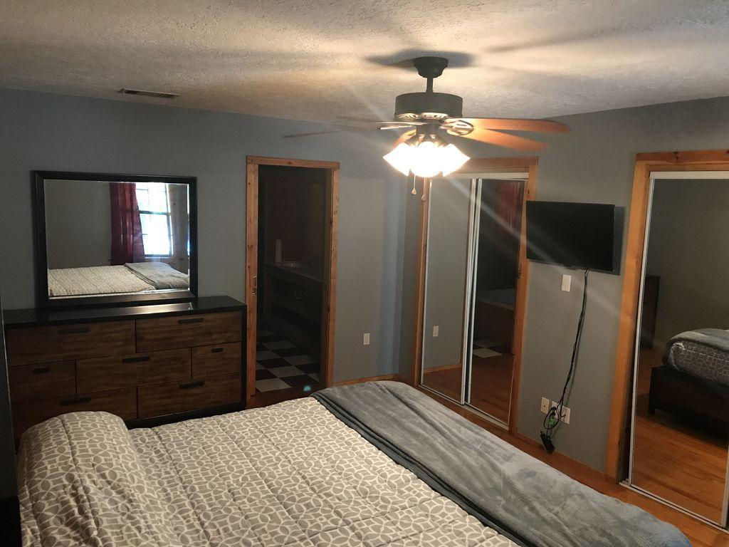 For Sale - Toledo Bend Lakehouse with Rock Solid VRBO history